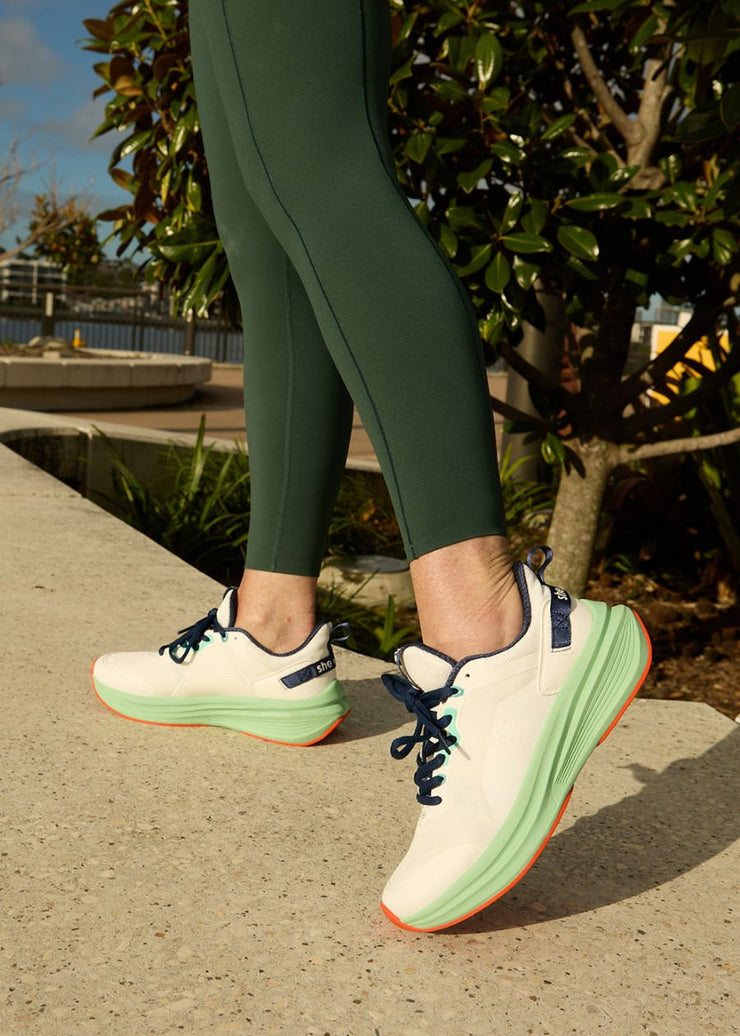 In her shoes: Felicity Selkirk, Château de Purnon (France) – she wear